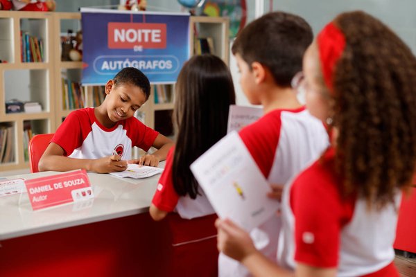 Conheça a Maple Bear | Maple Bear Goiânia